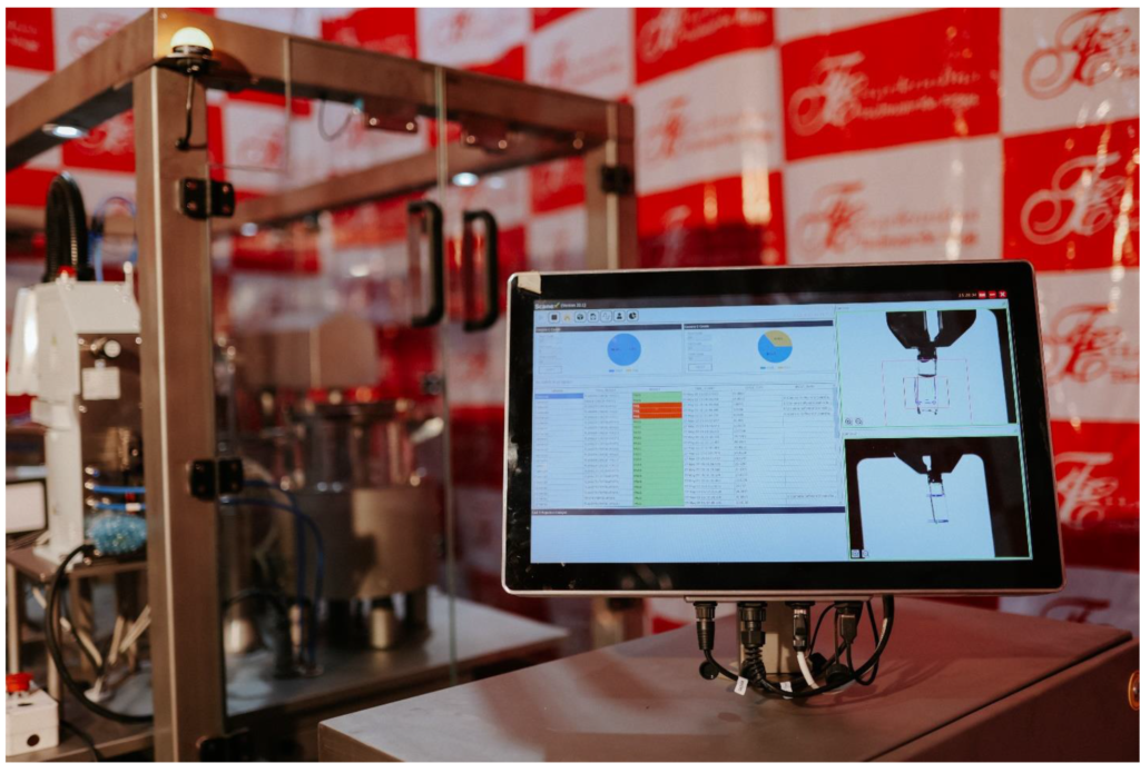Robotic Micro Vial Filling & Stoppering Machine
